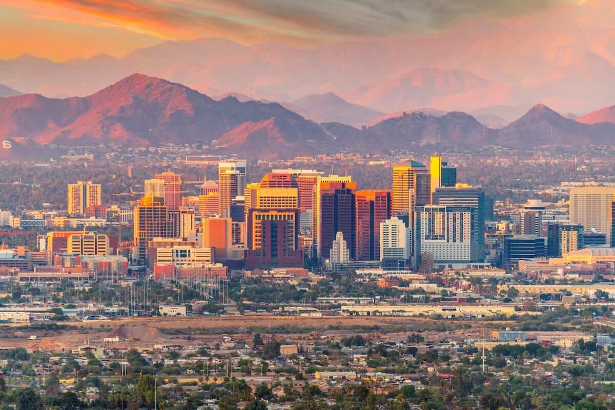 Airbnb Management Phoenix : Fees from 10% | MasterHost