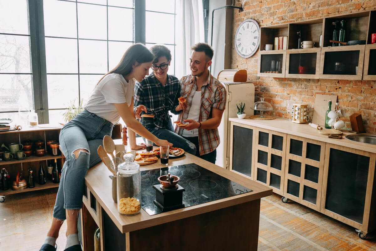 Airbnb Extra Guest Fee: What You Need to Know | MasterHost